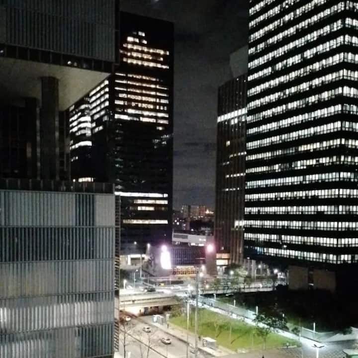 Apt - Santos Valhes - 02 838 - Rio / Galeão – Tom Jobim Airport (GIG)