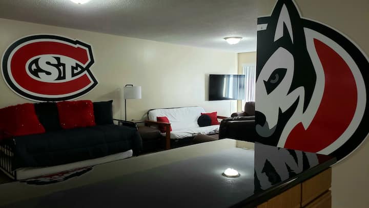 Husky House! Apt For Your Group 1.5 Mi From Campus - Clear Lake, MN