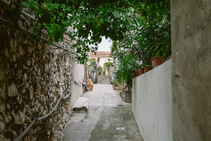 Maison Endoume Végétale, Provençale Et Sympathique - Marseille