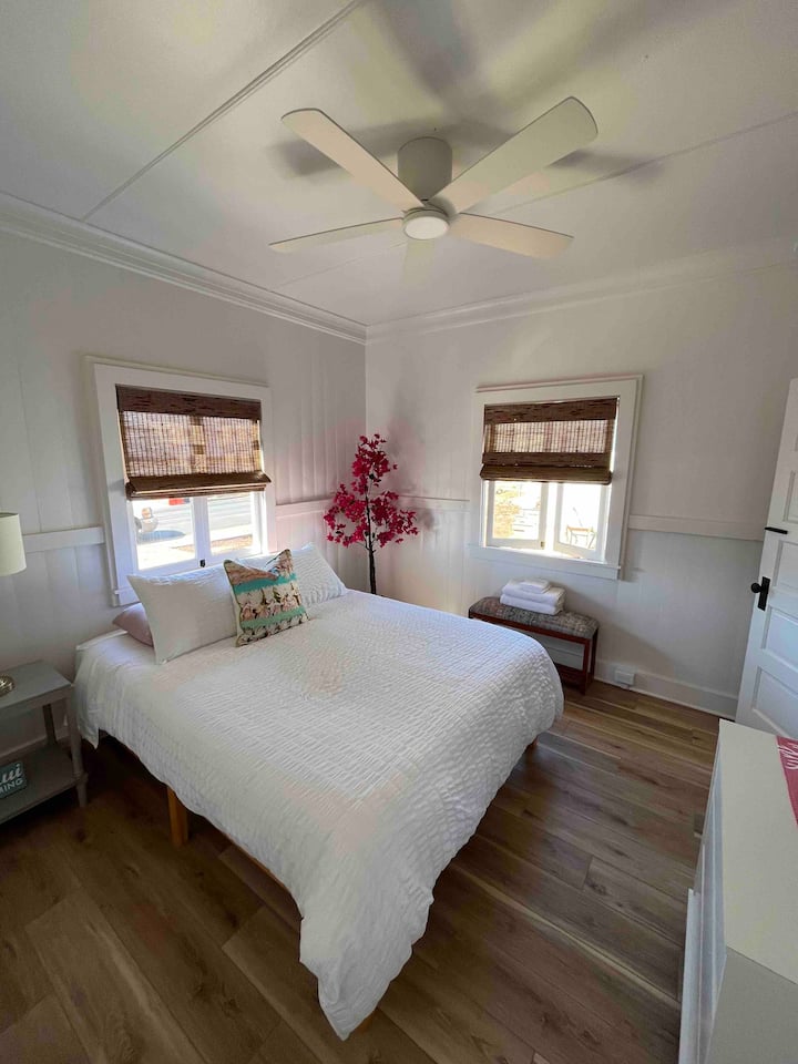 A Cozy Room In A Lovely Vintage Plantation Home! - Maui, HI