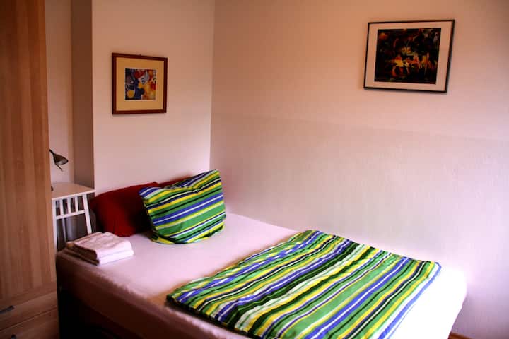 Zimmer Am Rhein, Köln-zündorf - Cologne