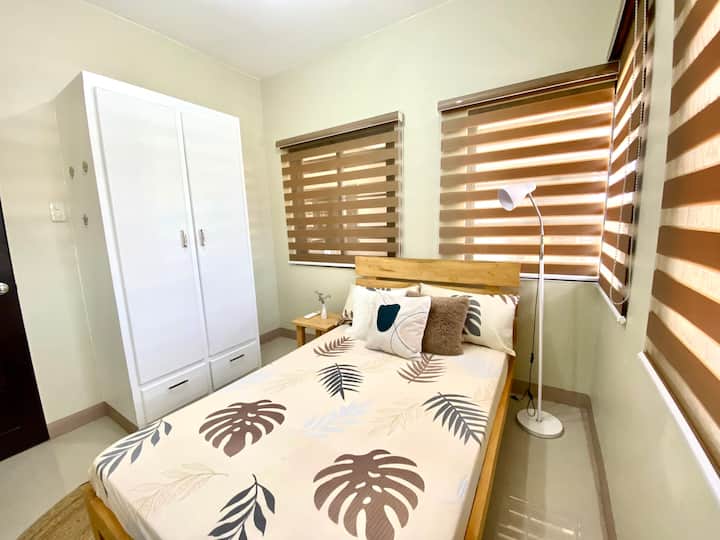 Minimalist Design 1br Staycation Tagaytay/silang - Silang