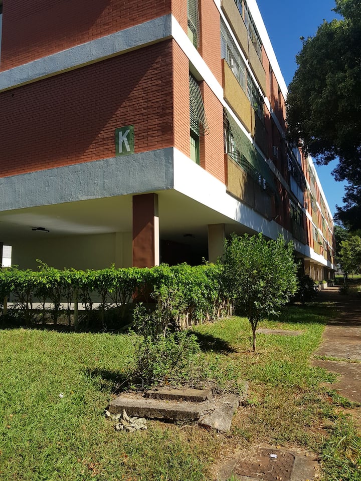 Quarto 402 Sul, Bloco K (ÓTima Localização) - Brasilia