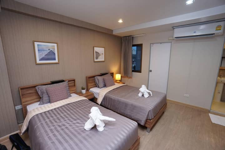 Best & Cheap Private Room Near Khaosan/mrt Samyot! - Bangkok