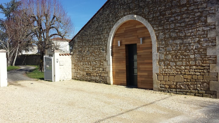 Jolie Maison En Pierres, 5 Mn Angouleme - Angoulême
