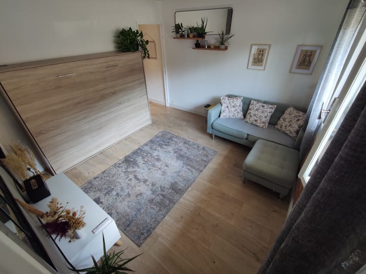 Superbe Studio Avec Parking ! 
À 200m Des Plages. - Mentone