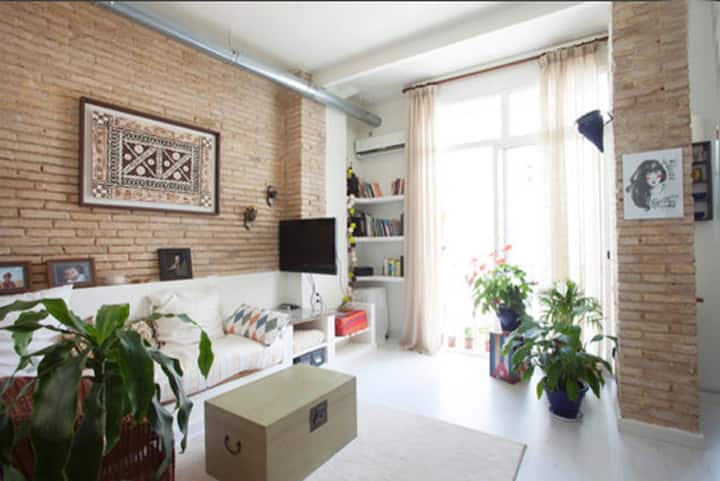 Apt Luminoso Y Artistico, Luminous Apt/balcony - La Torre