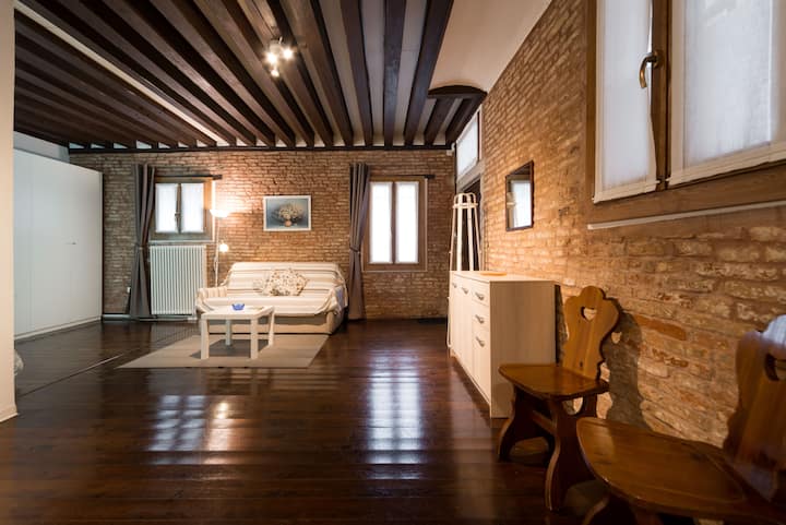 Appartamento A Piano Terra Nel Cuore Di Cannaregio - Venice