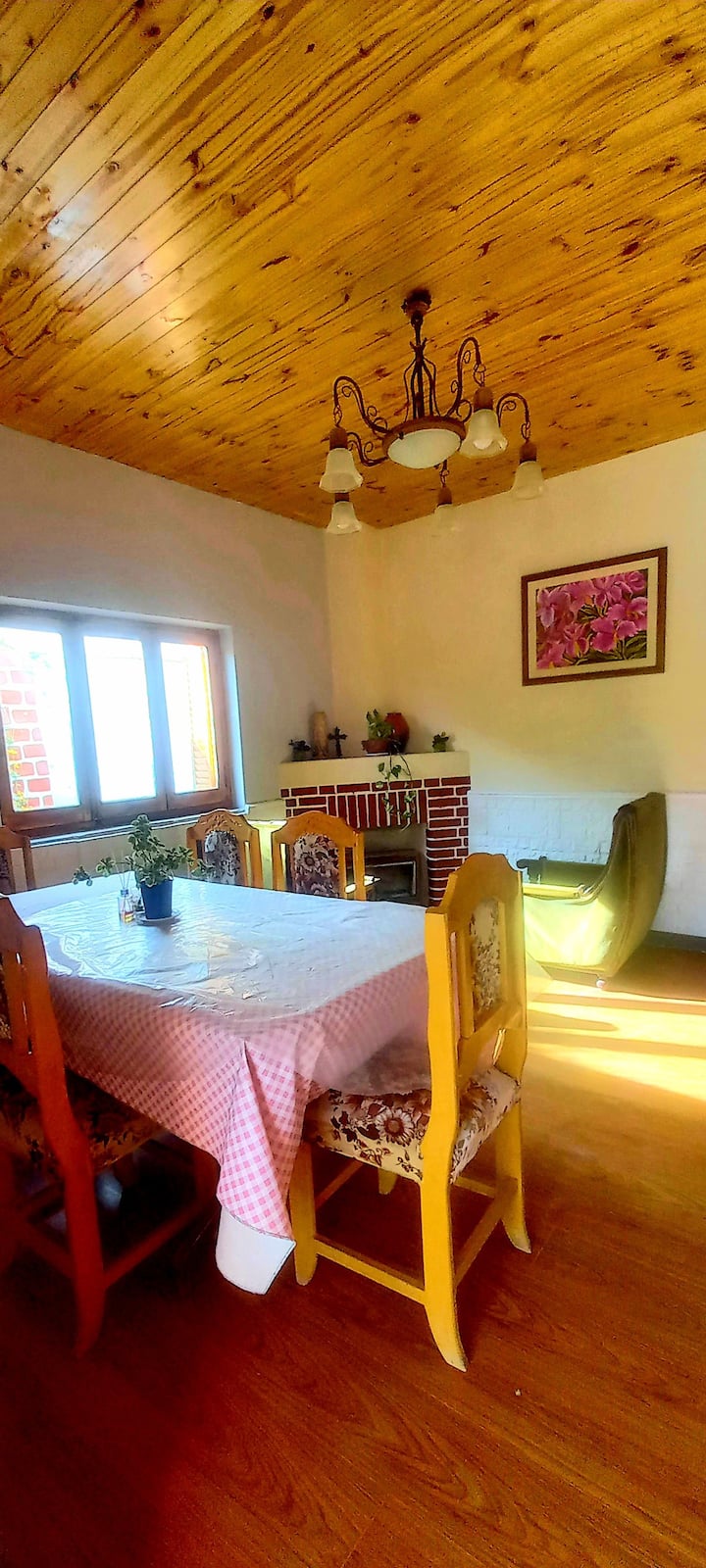 Hostal Con Habitaciones Cama De Luxe $ 16000 - San Rafael