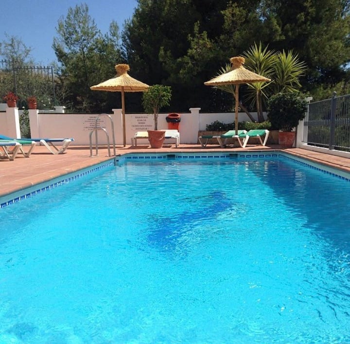 Spacious Family Holiday Apartment - Frigiliana