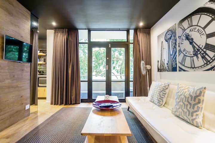 Stylish Studio Apartment | Central | Pool & Garden - Ciudad del Cabo