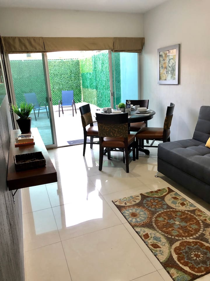 Cómodo Depa Cerca De Tlaquepaque A Acondicionado - Guadalajara