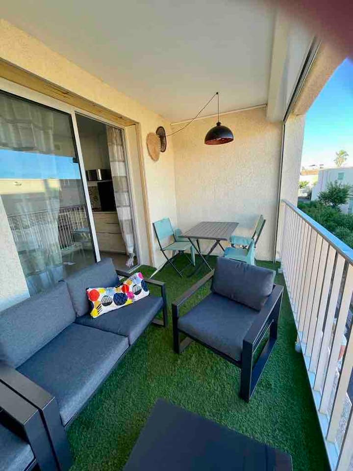 Nice Apartment, Beachfront, Pool And Private Parking - Narbonne