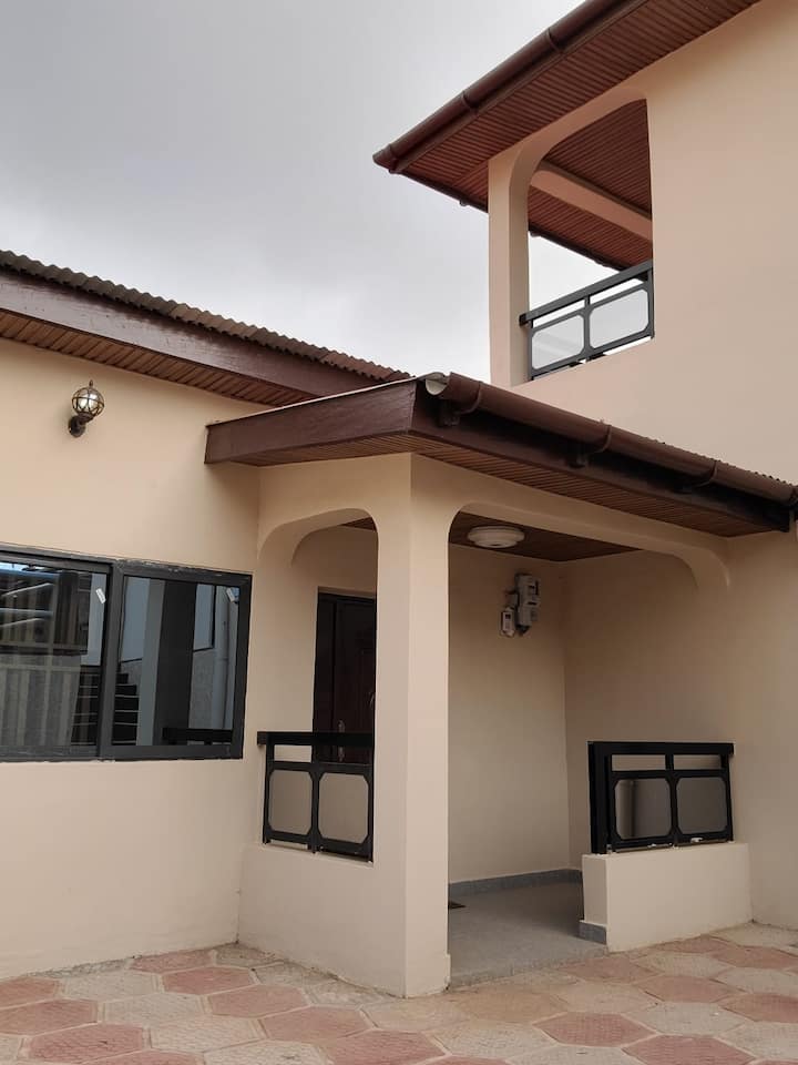 Modern 2br Apartment - Sierra Leone