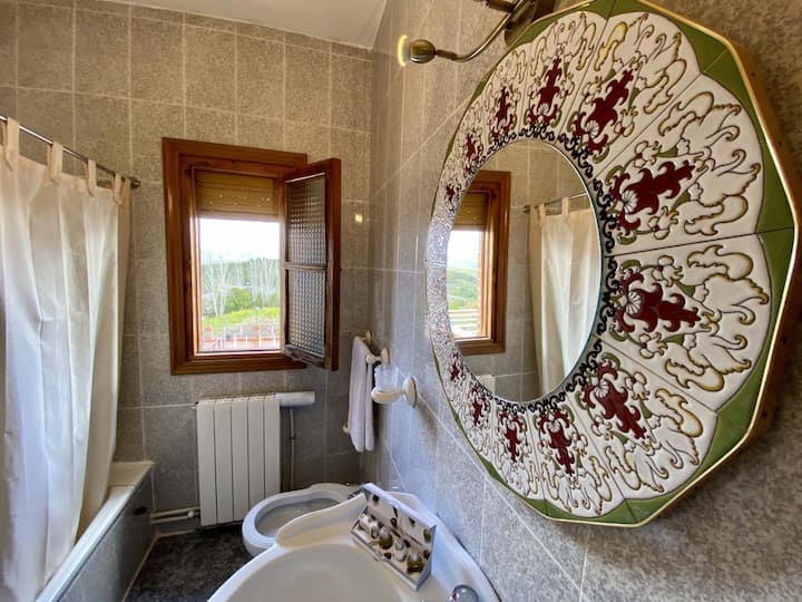 El Meson Despeñaperros - Doble Estandar - La Carolina