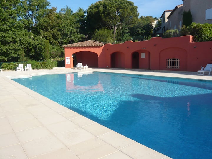 Appartement à Grimaud . Côte D'azur - Grimaud