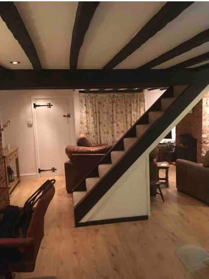 Character Cottage In The Chiltern Hills - Beaconsfield, UK