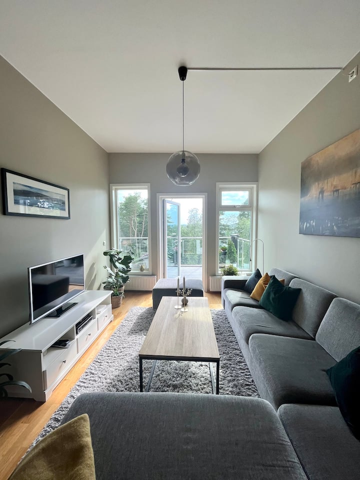 Spacious And Bright Apartment 50 M From Light Rail - Bergen