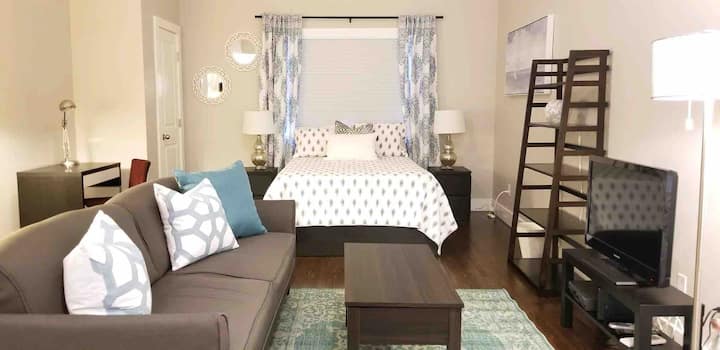 Urban Studio With Modern Amenities -A - Connecticut
