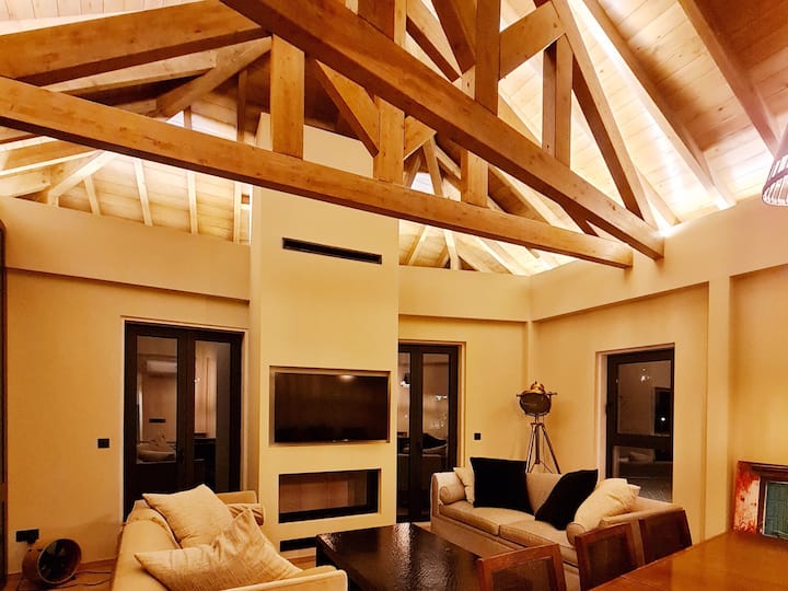 Selin The Stone House. - Платрес