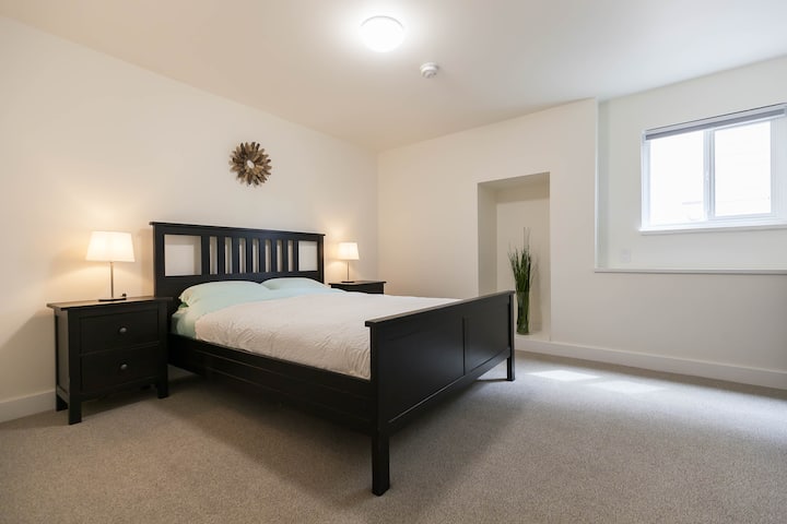 Cove's Reach: Modern & New - Port Moody