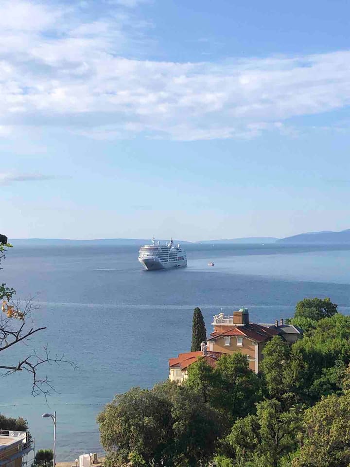 Opatija: Feel-good Place With Sea View - Opatija