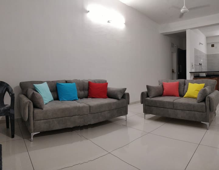 Satvam 4-3br  Full Furnished Holiday Home-vadodara - Vadodara