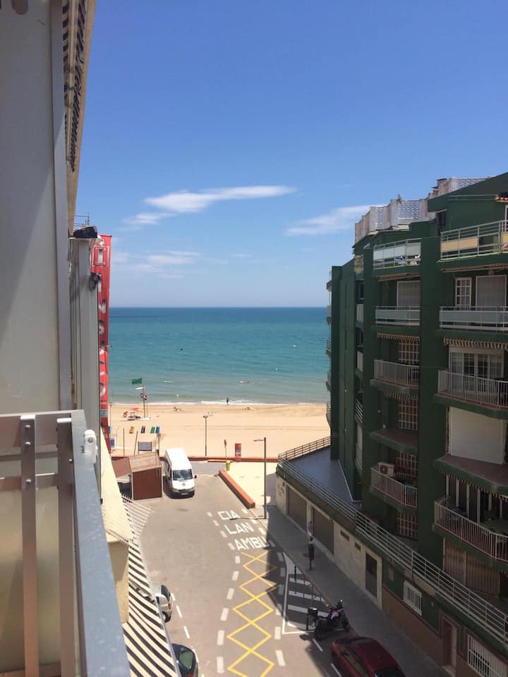 Apartamento Ideal En La Mejor Playa De Valencia - El Perelló