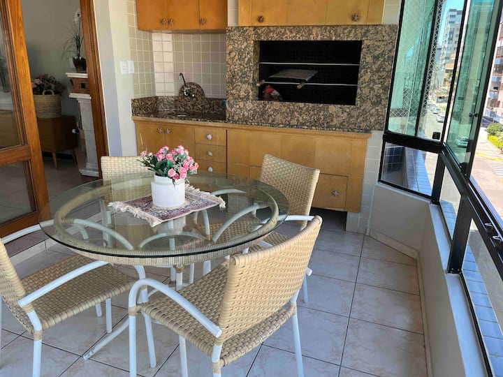 Amplo Apartamento A Três Quadras Do Mar - Capão da Canoa