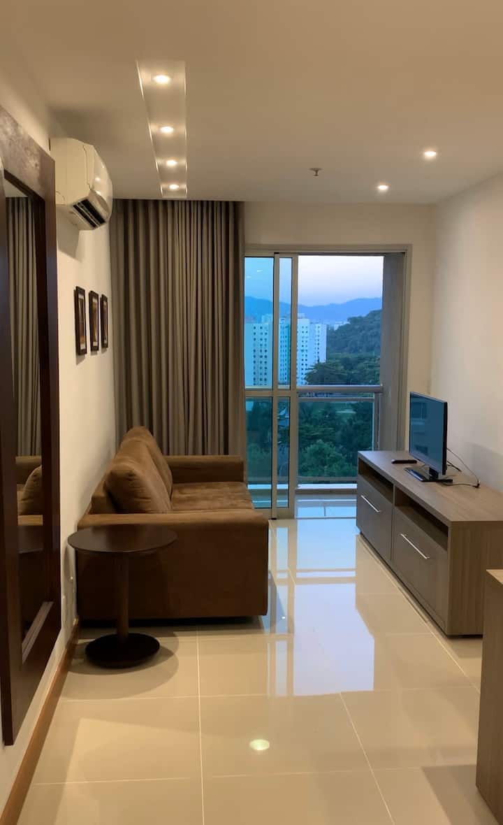 Apartamento Totalmente Mobiliado, Rio Centro - Rio de Janeiro