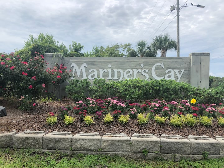 Riverfront Retreat/2 Balconies Pool, Walk To Beach - Folly Beach, SC