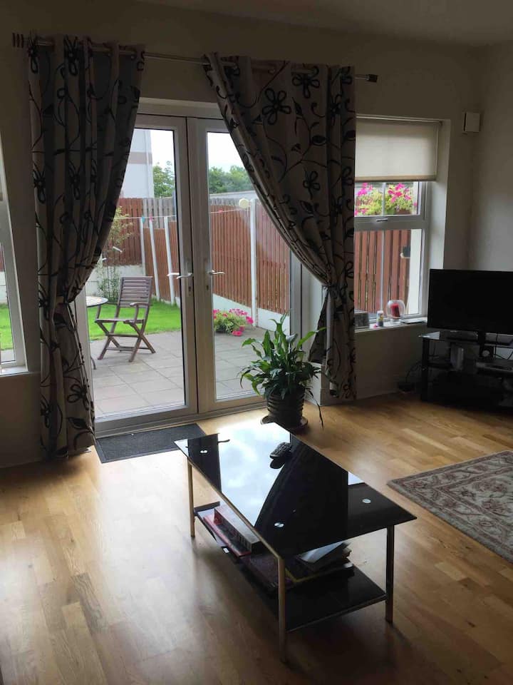 This Is A Two Bedroom Modern Child Friendly House - Kinsale