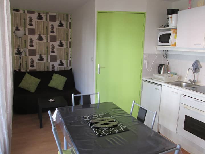 Muy Bonito Apartamento De 2 Habitaciones Con Balcón, A 200 M Del Mar. - Villers-sur-Mer