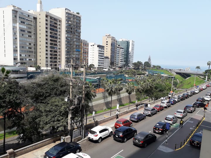 Excellent Views From Malecon Balta - Miraflores - Lima