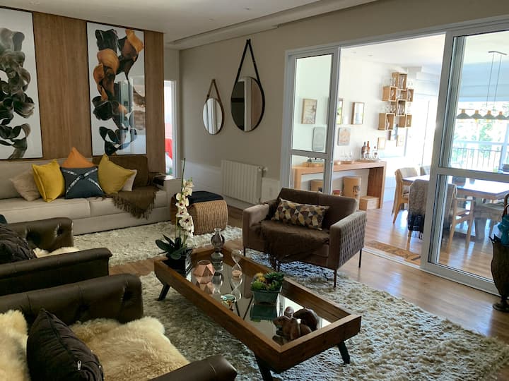 Luxo, Conforto, Preço Perto Do Centrinho De Campos - Campos do Jordão