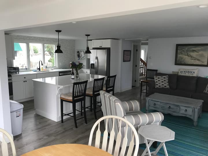 "Shore Bet" Humarock Beach Cottage - Scituate - Marshfield, MA