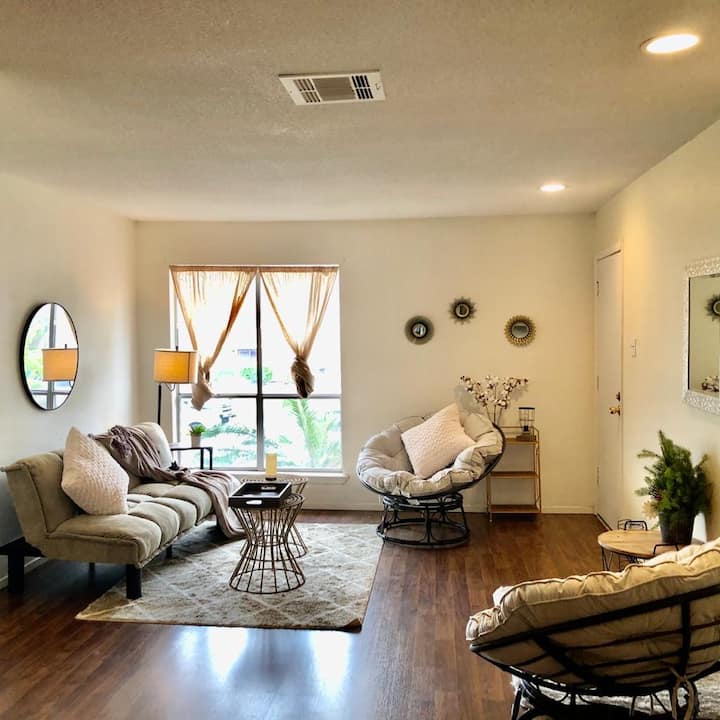 Departamento En Excelente Ubicación, Alberca, Wifi - Brownsville