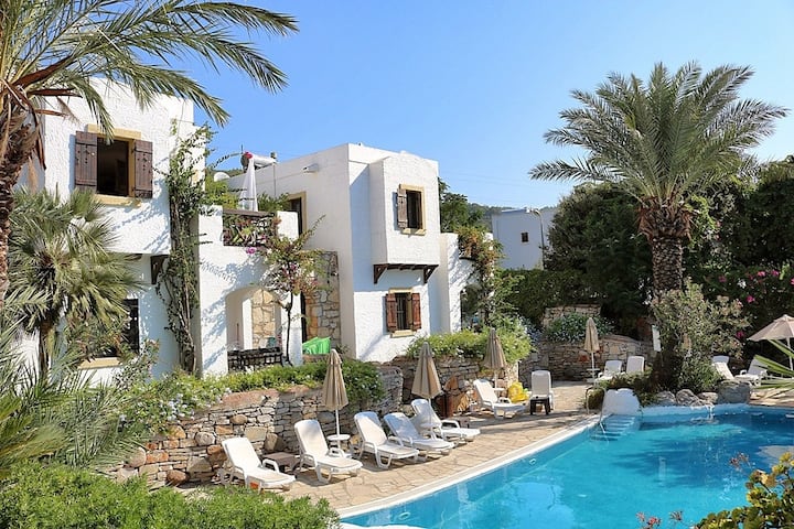 Bodrum Merkezde Havuzlu Butik Sitede 1+1 Daire - Bodrum