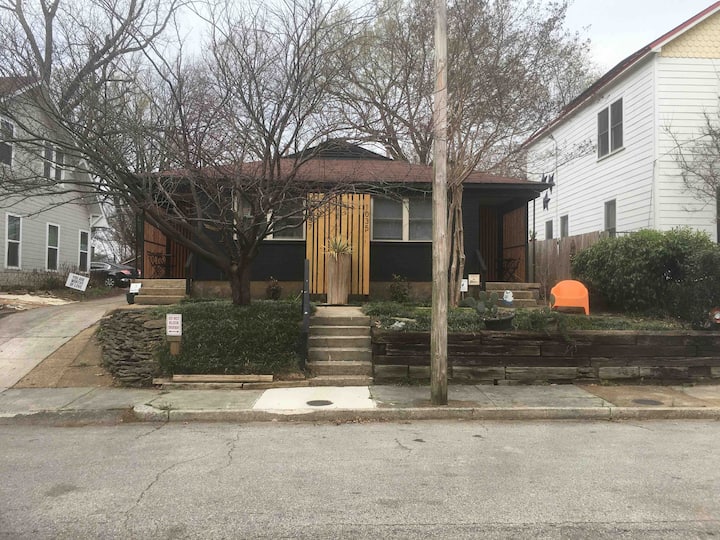 Midtown Duplex Near Liberty Park 2 Of 2 - Memphis, TN