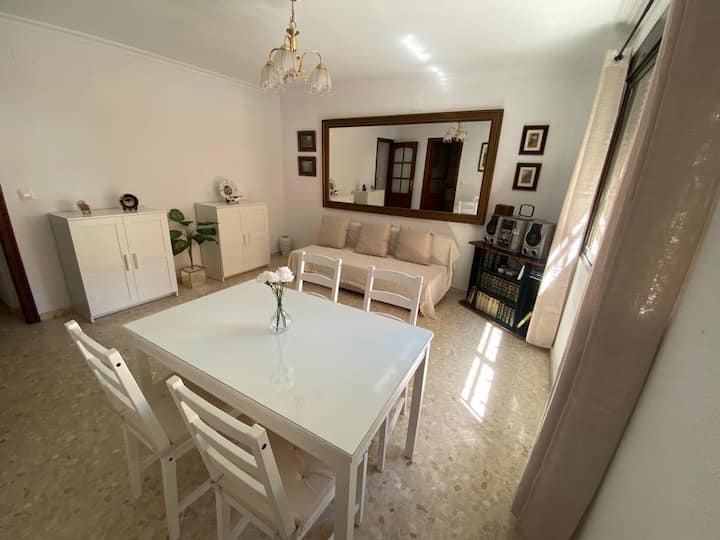 Apartamento Familiar En Barrio Reina Victoria - Palos de la Frontera