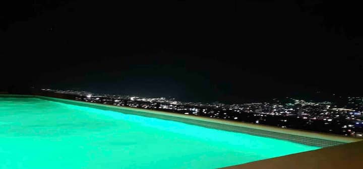 Altos Tower/luxury Apt/vista Al Volcan W/pool - サン・サルバドル