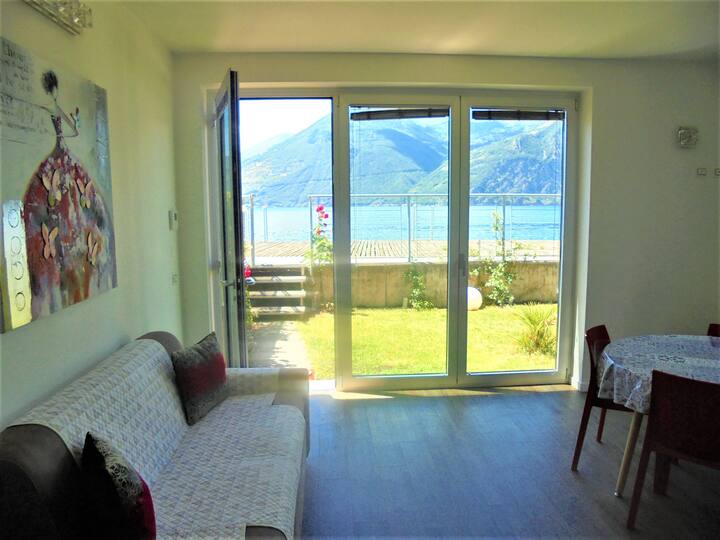 Appartamento Con 1 Camera Da Letto Con  Giardino  Frontelago E Vista Panoramica - Zone