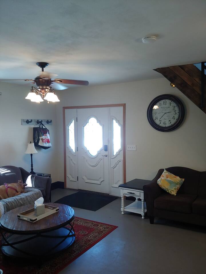 Black Iron Beach House - Sylvan Beach, NY