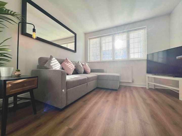 Cosy 2 Bed Minutes From Bournemouth Beach & Town - Bournemouth