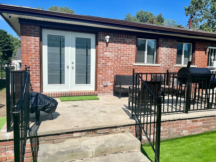 Top 12 Airbnbs With Pool In Detroit, Michigan - Updated 2025 | Trip101