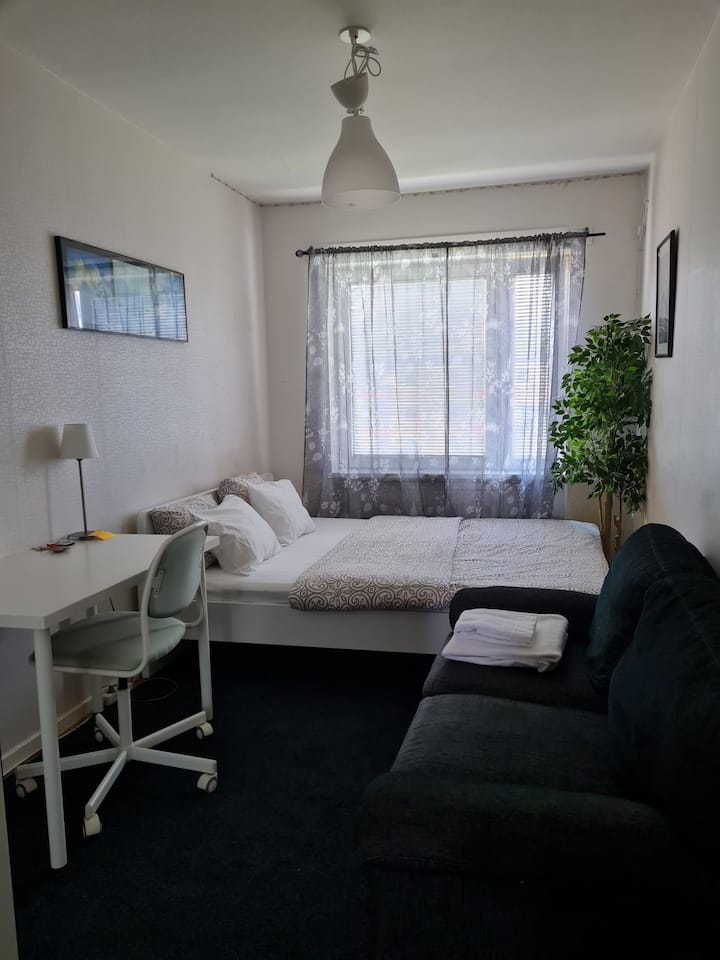 A Very Comfortable And Suitable Room To Stay - Uppsala