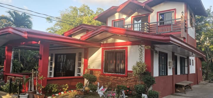 Home Away Frm Home & Crowded Cty - Siniloan