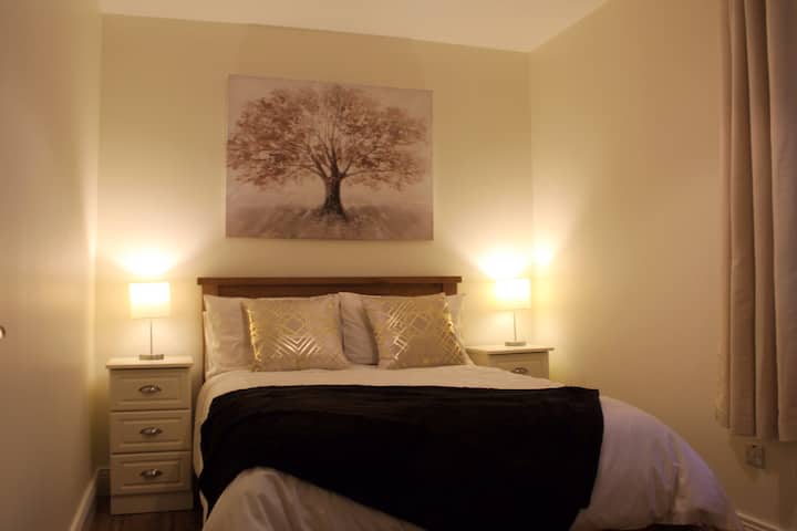 Modern Town Center 3 Bed House - Killarney