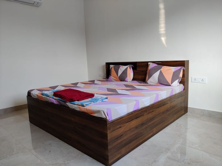Entire 1 Bhk In Gurgaon - Gurugram