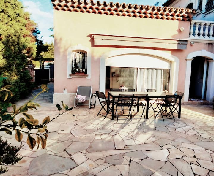 Agréable Appartement En Villa 4 Km De La Mer - Fréjus
